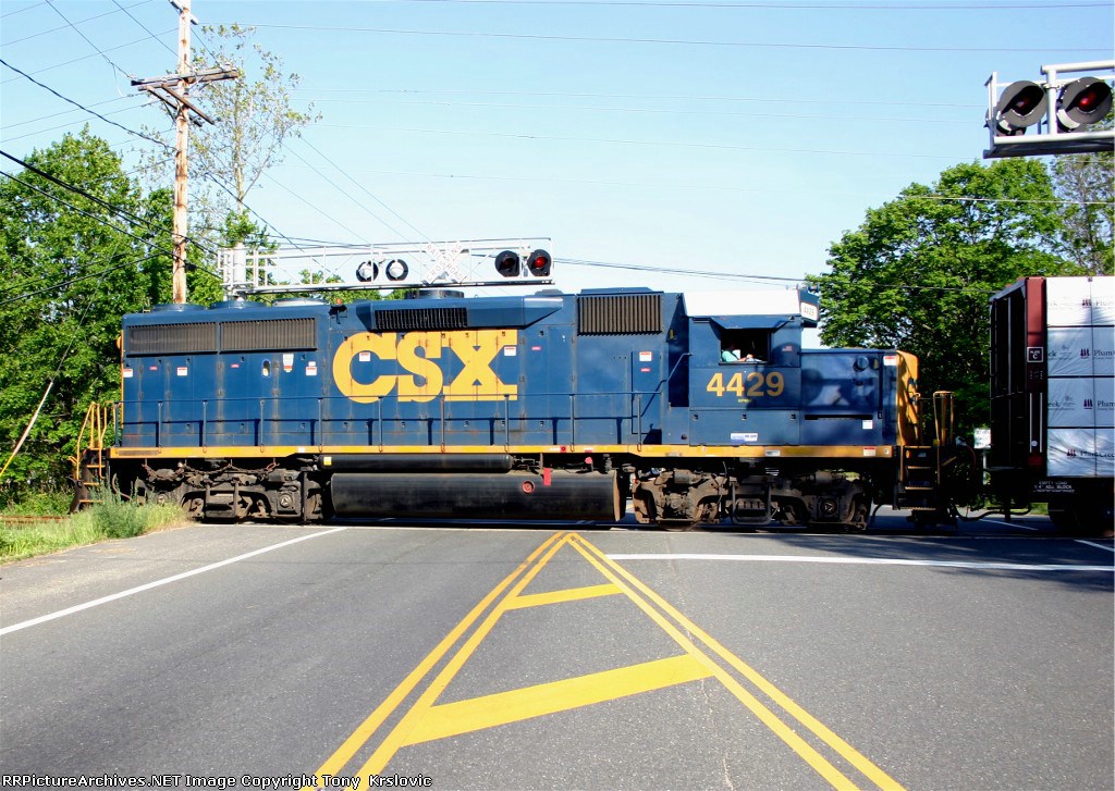 CSX 4429 On The SA21
